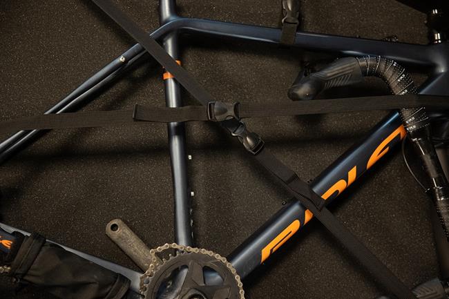 Test walizki B&W Bike Guard Curv | CentrumRowerowe.pl