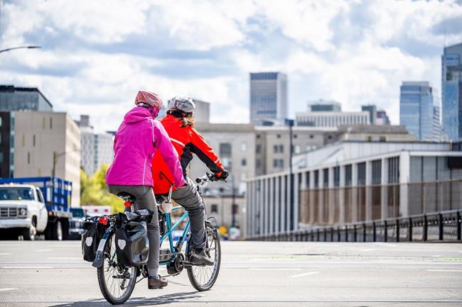 Rower tandem – co to takiego? | CentrumRowerowe.pl