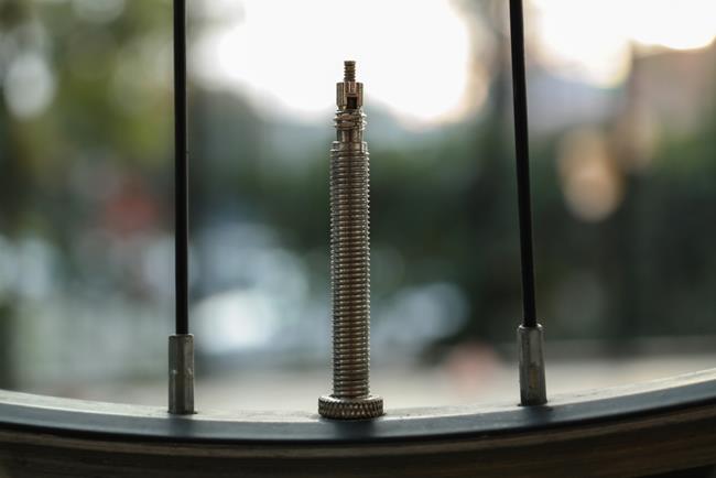 Rodzaje wentyli rowerowych – Presta, Schrader i Dunlop | CentrumRowerowe.pl