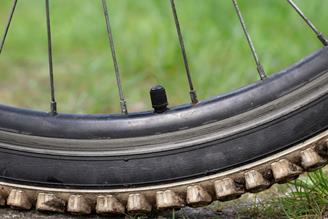 Rodzaje wentyli rowerowych – Presta, Schrader i Dunlop | CentrumRowerowe.pl