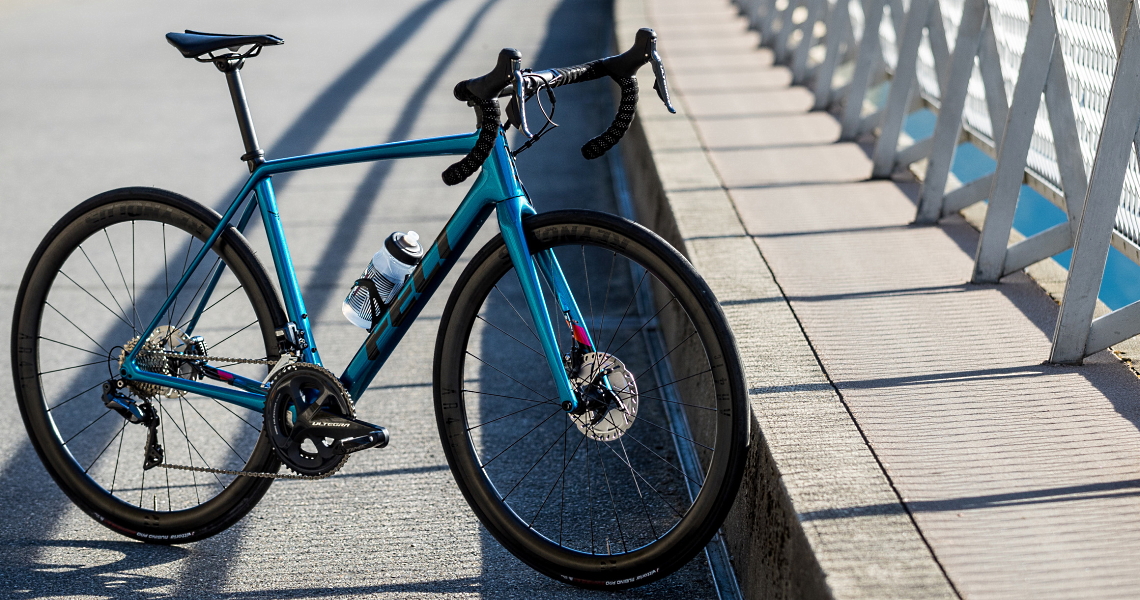 Rower szosowy FELT FR Advanced Ultegra Di2 - CentrumRowerowe.pl