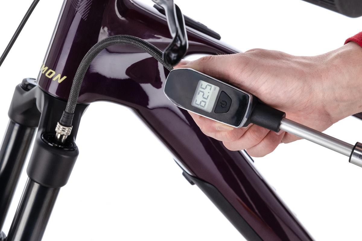 Czy warto kupić pompkę z mikroregulacją do amortyzatora ? Test modelu ...