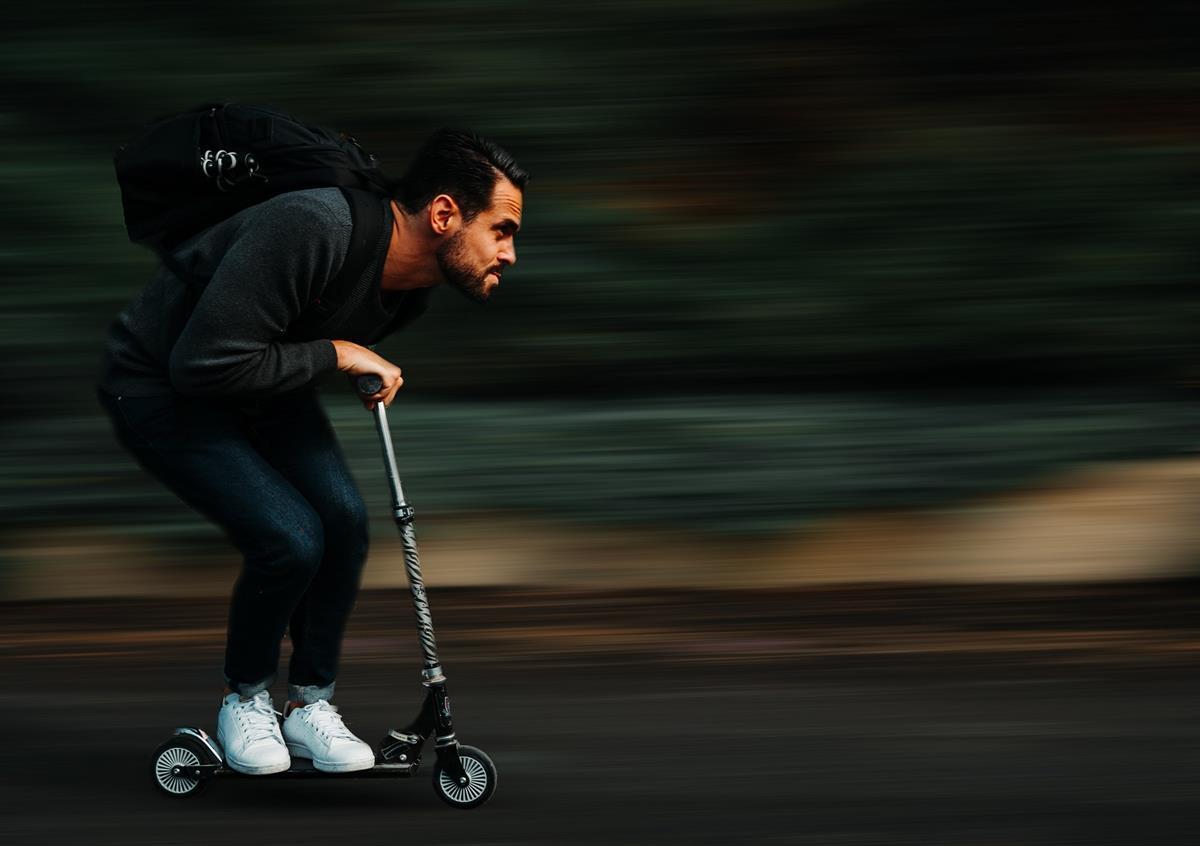 Jaka hulajnoga wyczynowa dla dorosłych? | CentrumRowerowe.pl