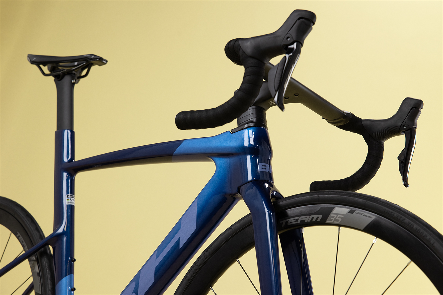 Rower szosowy BH Aerolight 6.0 105 Di2 - CentrumRowerowe.pl