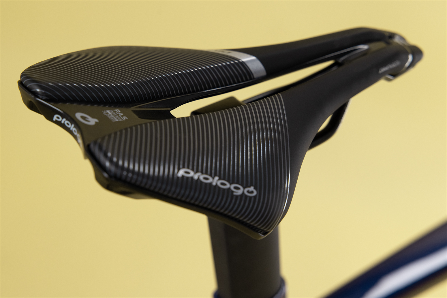 Rower szosowy BH Aerolight 6.0 105 Di2 - CentrumRowerowe.pl