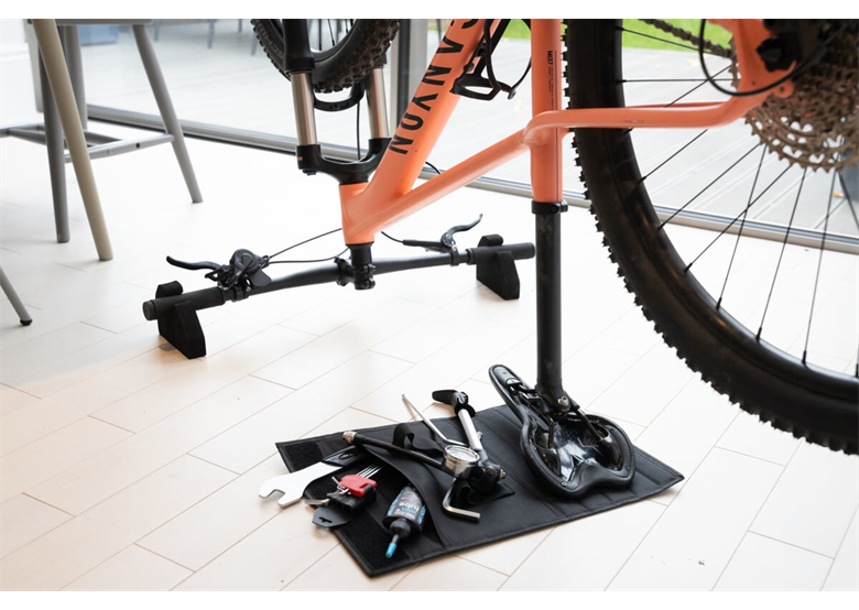 Stojak serwisowy HIPLOK Flipstand | CentrumRowerowe.pl