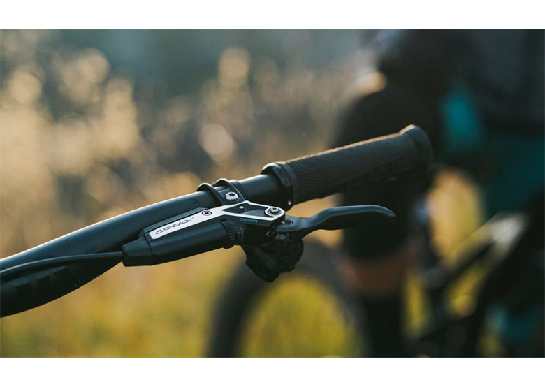 Hamulec tarczowy SRAM Code Ultimate Stealth | CentrumRowerowe.pl