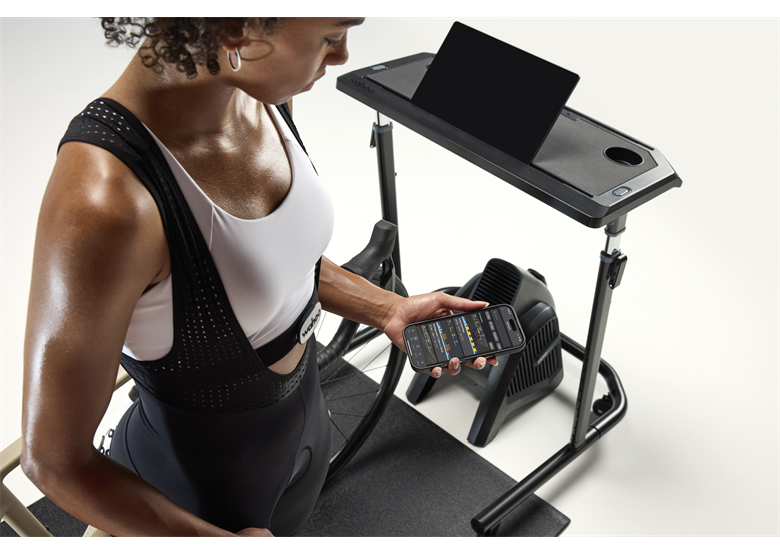 Trenażer interaktywny WAHOO KICKR Core v2 | CentrumRowerowe.pl