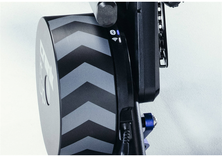 Trenażer smart WAHOO KICKR Smart Power Trainer V6 | CentrumRowerowe.pl